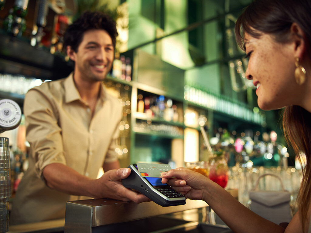 POS Solutions built for Hospitality | OOLIO